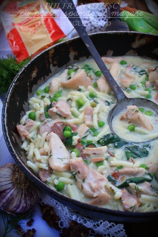 Angel's food: Pui frantuzesc cu mazare, spanac si paste gartene