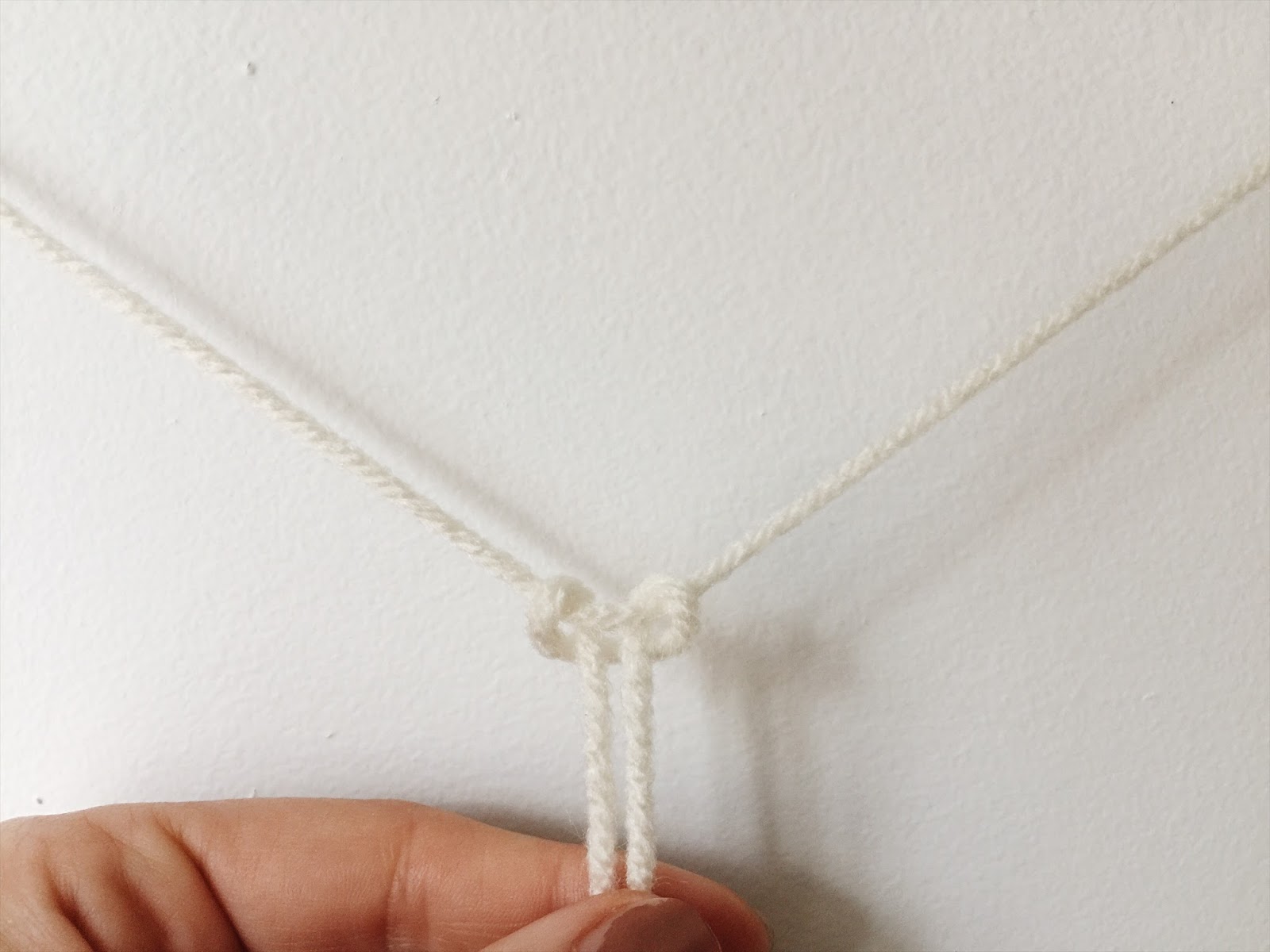 DIY yarn wall hanging