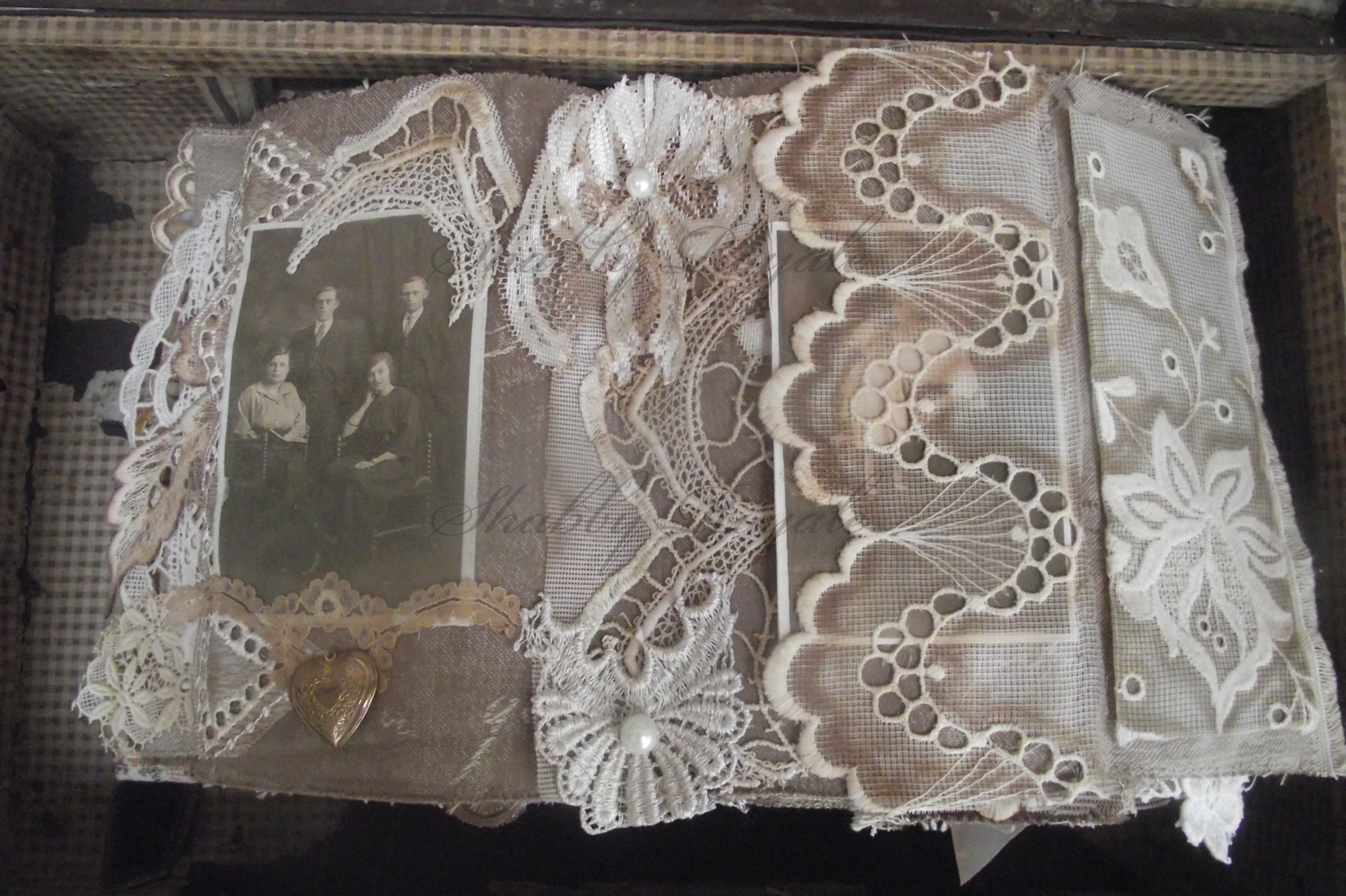 Shabby Royale: Books and Inspiration 1/2