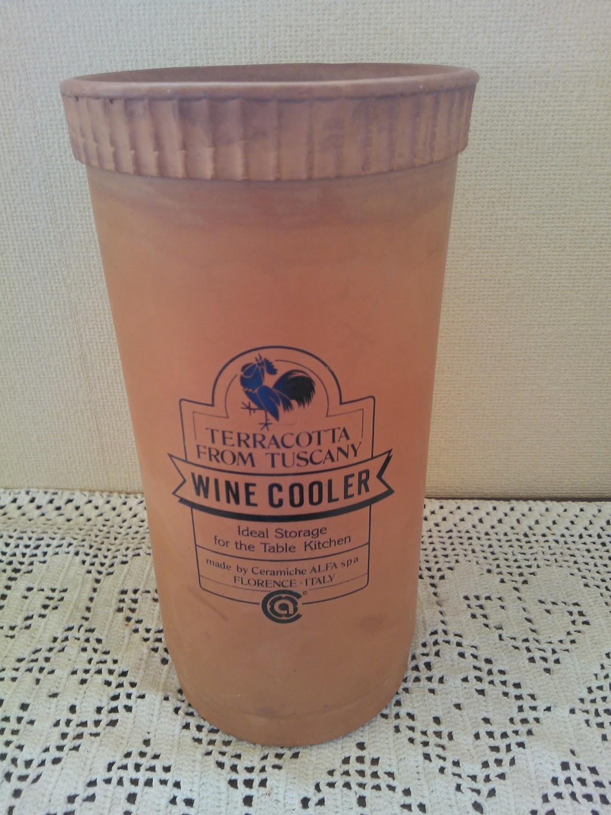 Low Energy Bricoleur: Solar powered terracotta cooler