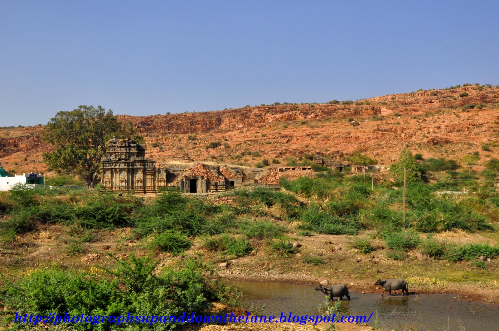 PHOTOGRAPHS UP AND DOWN THE LANE: Temples of HOOLI