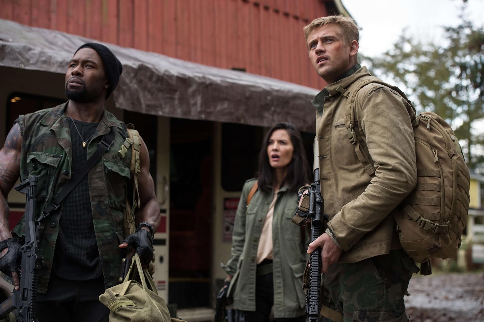 Olivia Munn // The Predator [2018] Promotional Photos Stills ...