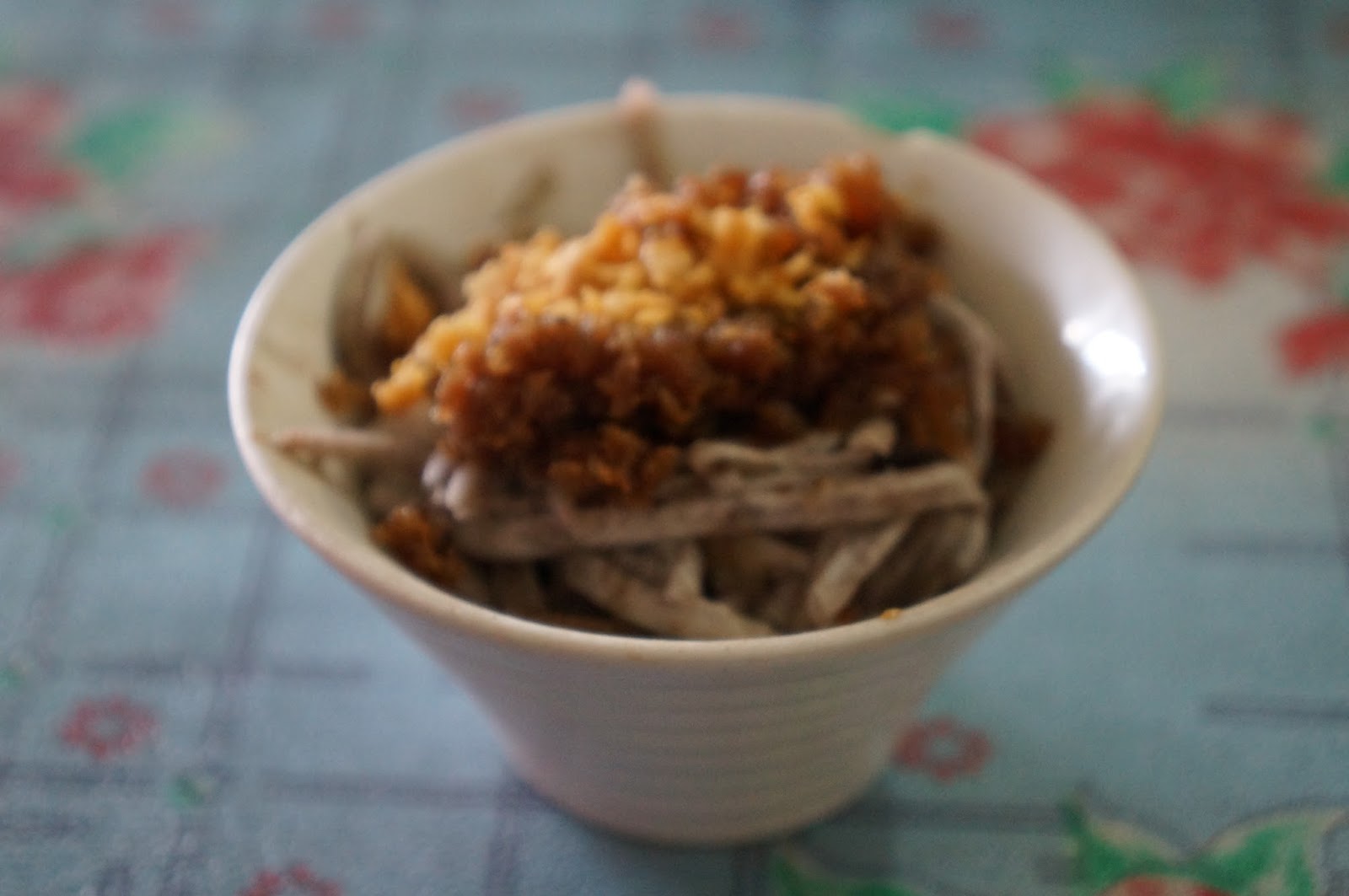 Kelezatan Jadul Chai kwe Panas, Mi Pan dan Ou Pan di Gang Parwasal