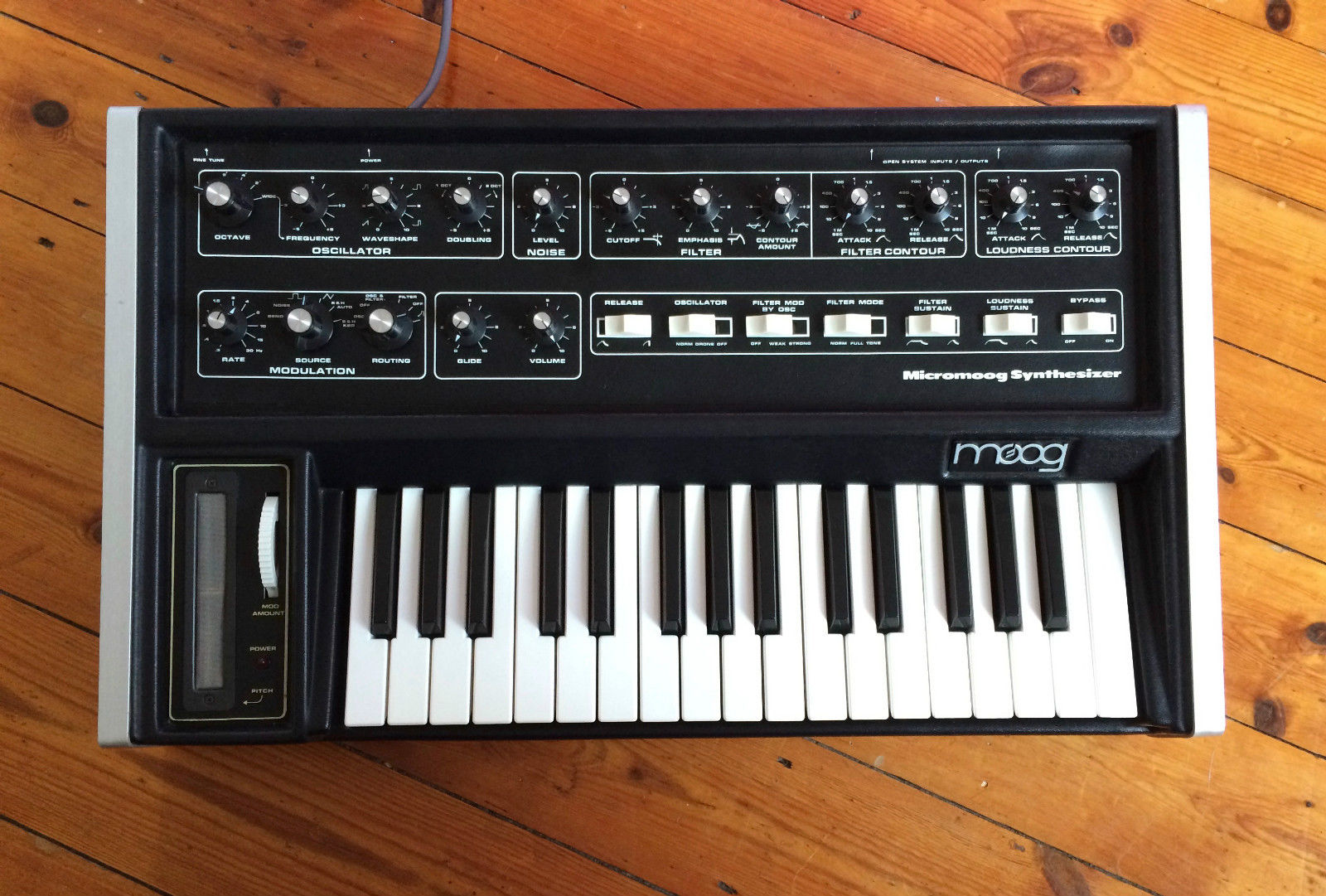 MATRIXSYNTH: MOOG MICROMOOG Analog Synthesizer SN 7380