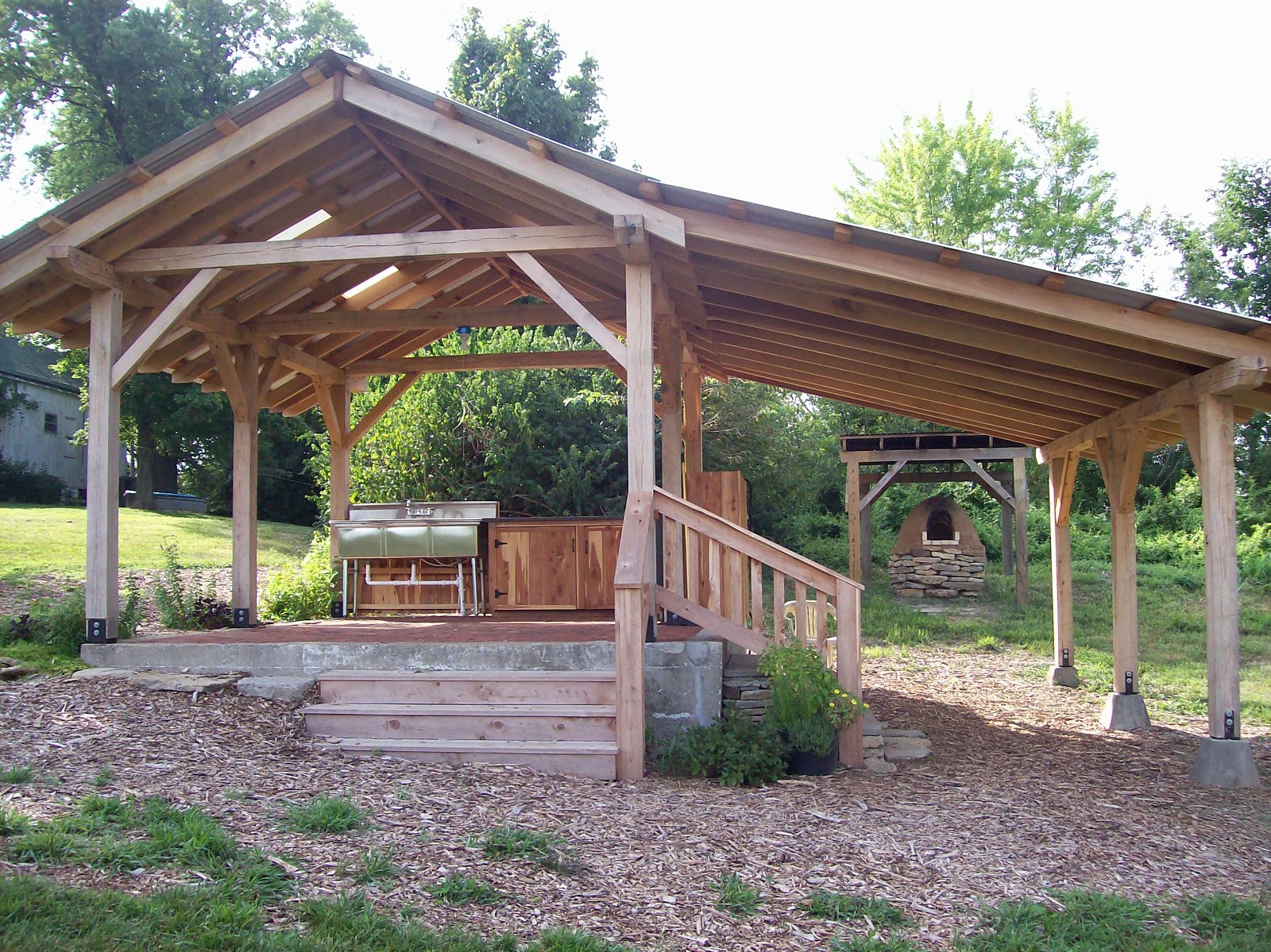 Rising Earth: The Oxmoor Farm Outdoor Kitchen