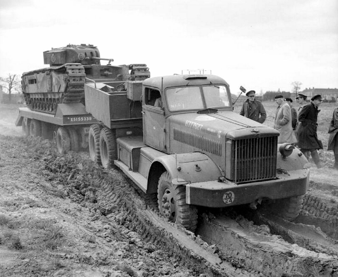 Panzerserra Bunker- Military Scale Models in 1/35 scale: Diamond T980 ...