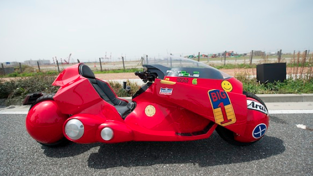 La motocicleta de Kaneda recorre Japón