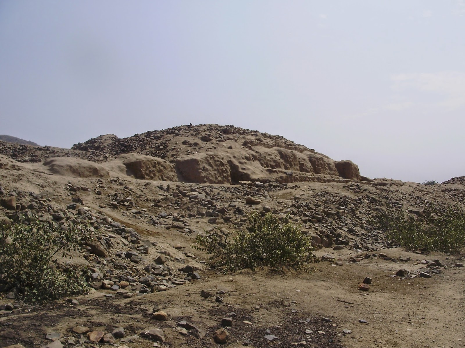Huacas de Laredo - Perú: Caballo Muerto