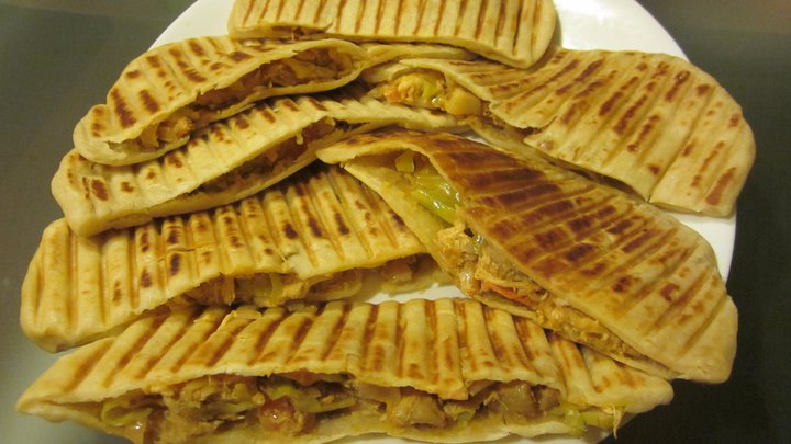 Tasty and Delicious: Chicken Sandwitch