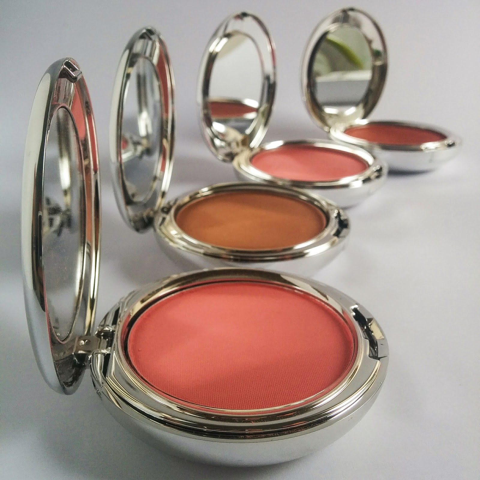 Review: ULTIMA II - Delicate Lipstick and Blush