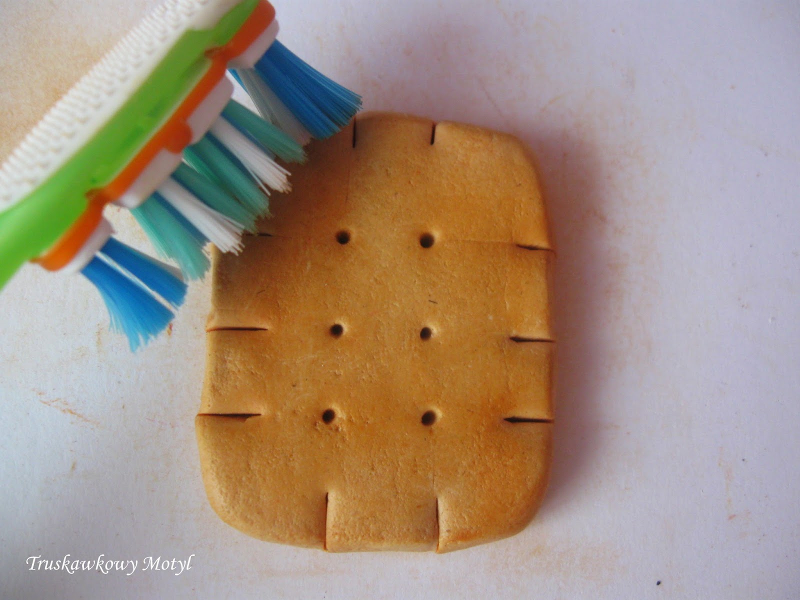 Jak zrobić herbatnika z modeliny??? - Truskawkowy Motyl