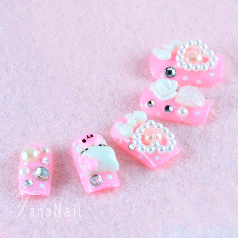 Miles de Diseños de Uñas: Diseños de uñas de Hello Kitty!! Adorables!