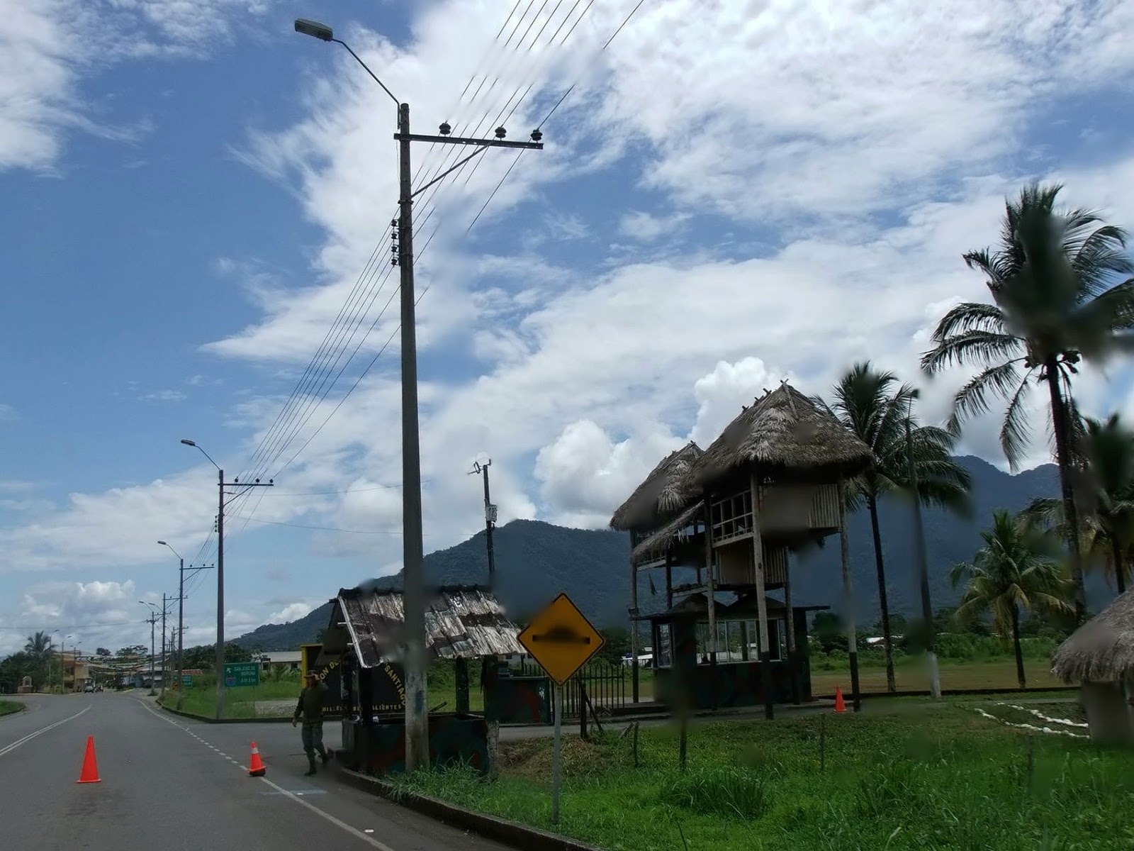 La Prensa de RJL: Tiwintza de la Guerra al Turismo la Paz y la Modernidad