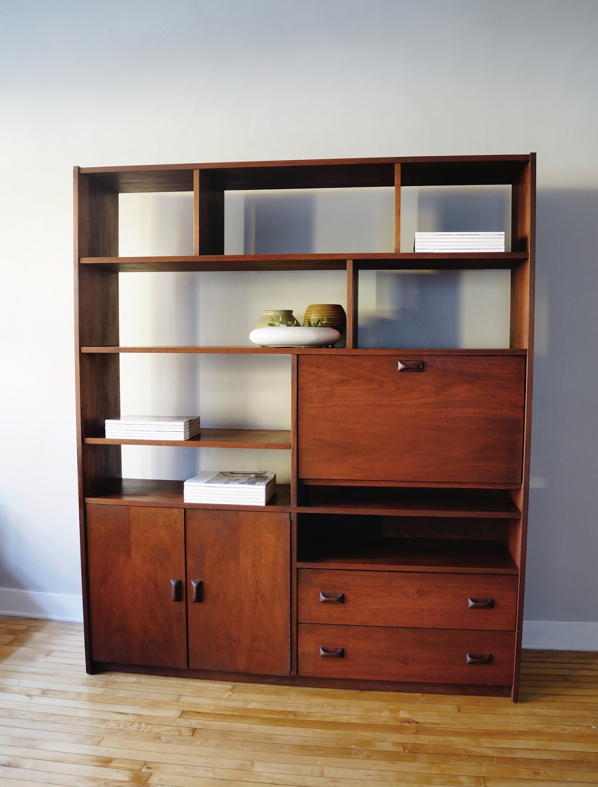 str8mcm: Walnut Wall Unit