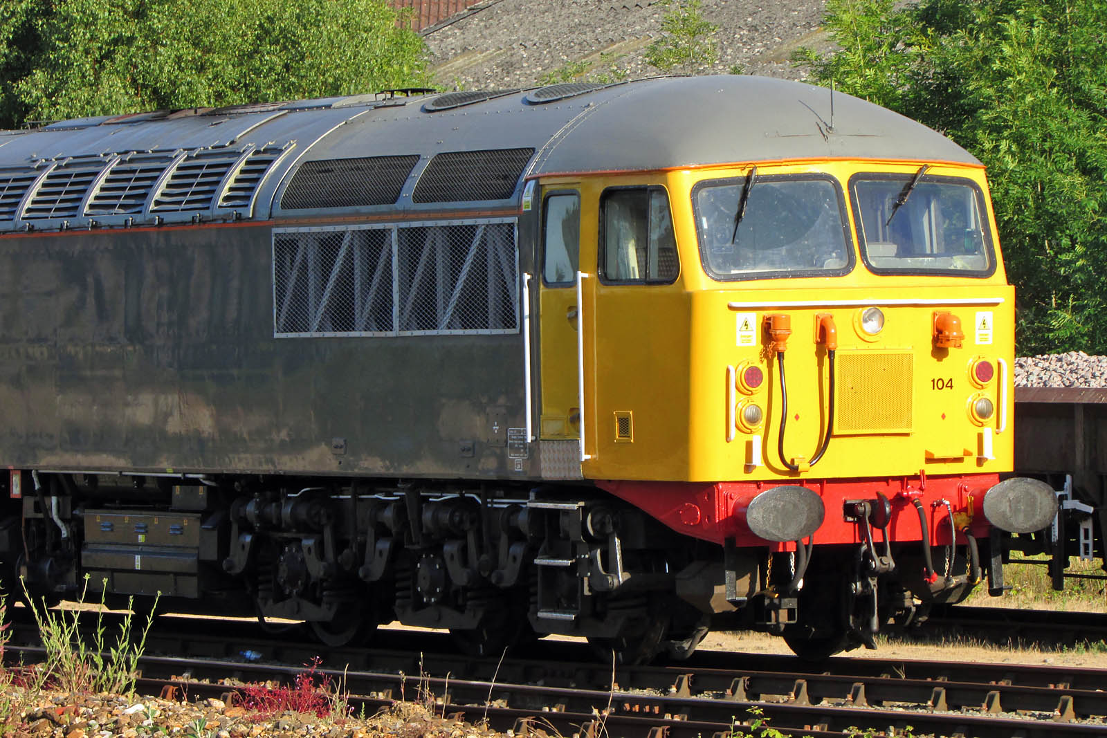 47s and other Classic Power at Southampton: 56104 + Railvac RAUK-4 to ...