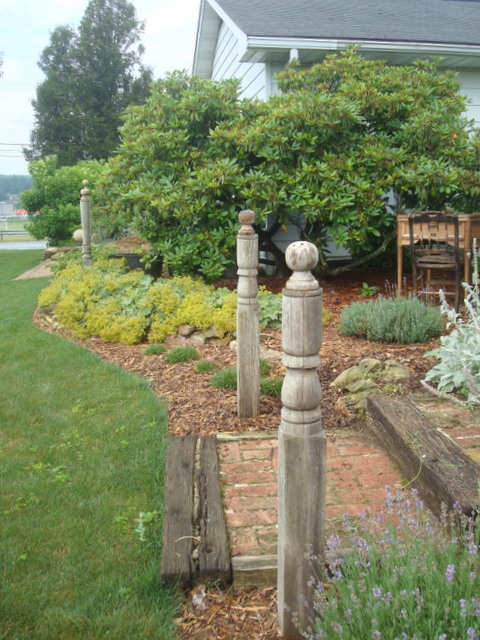 Fleur Cottage: Old Porch Posts