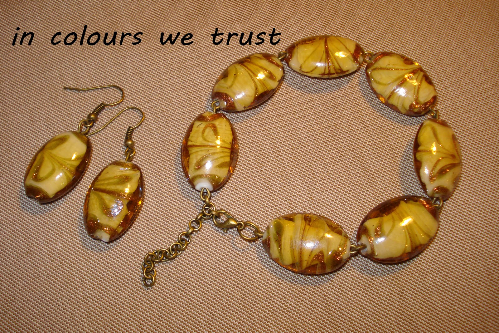 In Colours We Trust: Bijuterii cu sticla de murano