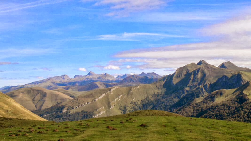 O moldoveanca prin lume: Muntii Pirinei, Franta, 17 oct. 2013.