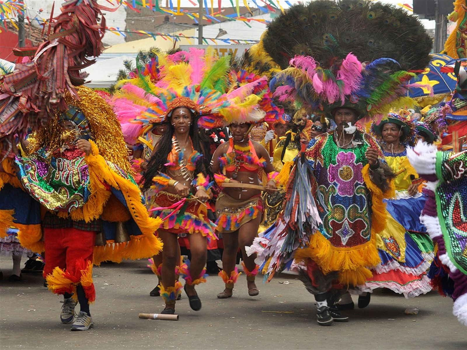 Nazaré dos Maracatus: Caboclo de lança na Tradição do carnaval de ...