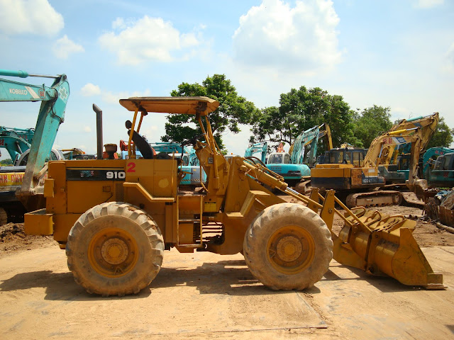 振財建築私人有限公司: Caterpillar 910 Wheel Loader