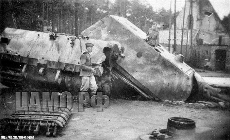 World War II in Pictures: Maus Panzer VIII Tank