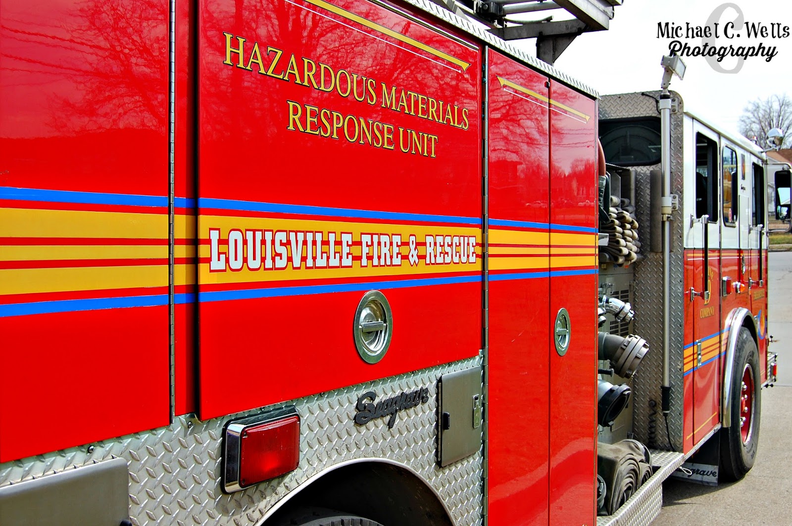 Louisville Fire Department - Engine 19