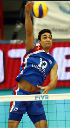 En la Pintura Deportes: Héctor “Picky” Soto: referente del voleibol boricua