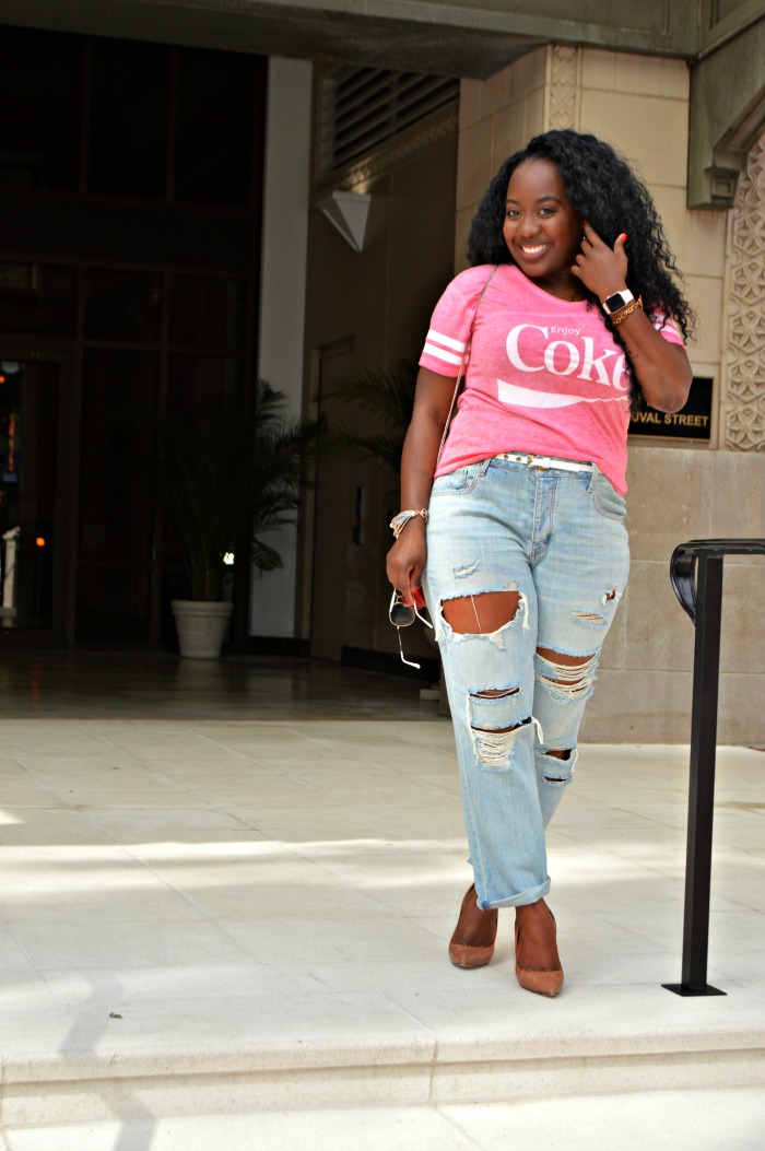 How to Look Chic in a Graphic Tee - High Heels & Good Meals