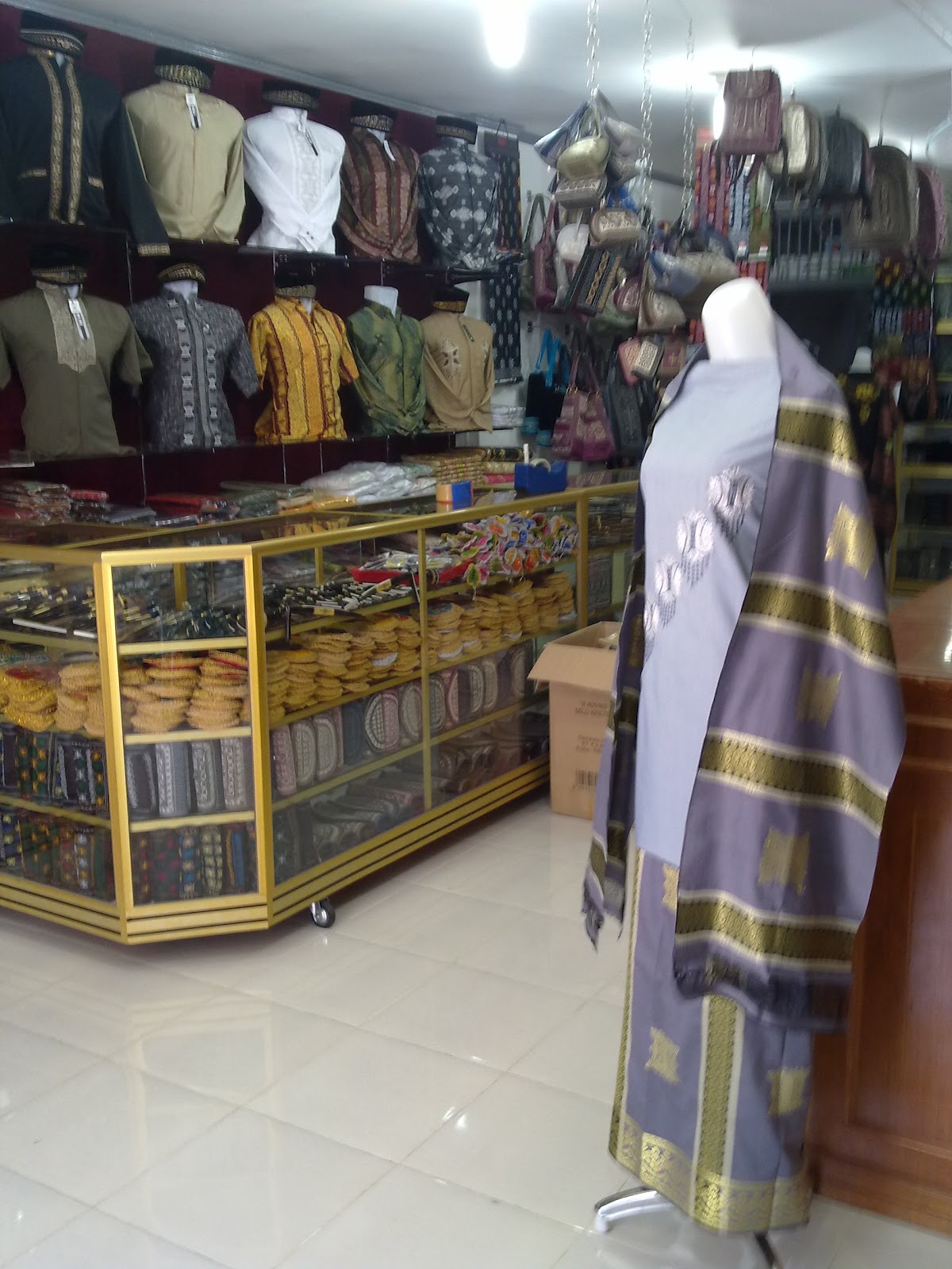 Souvenir Putroe Phang - Wisata Aceh