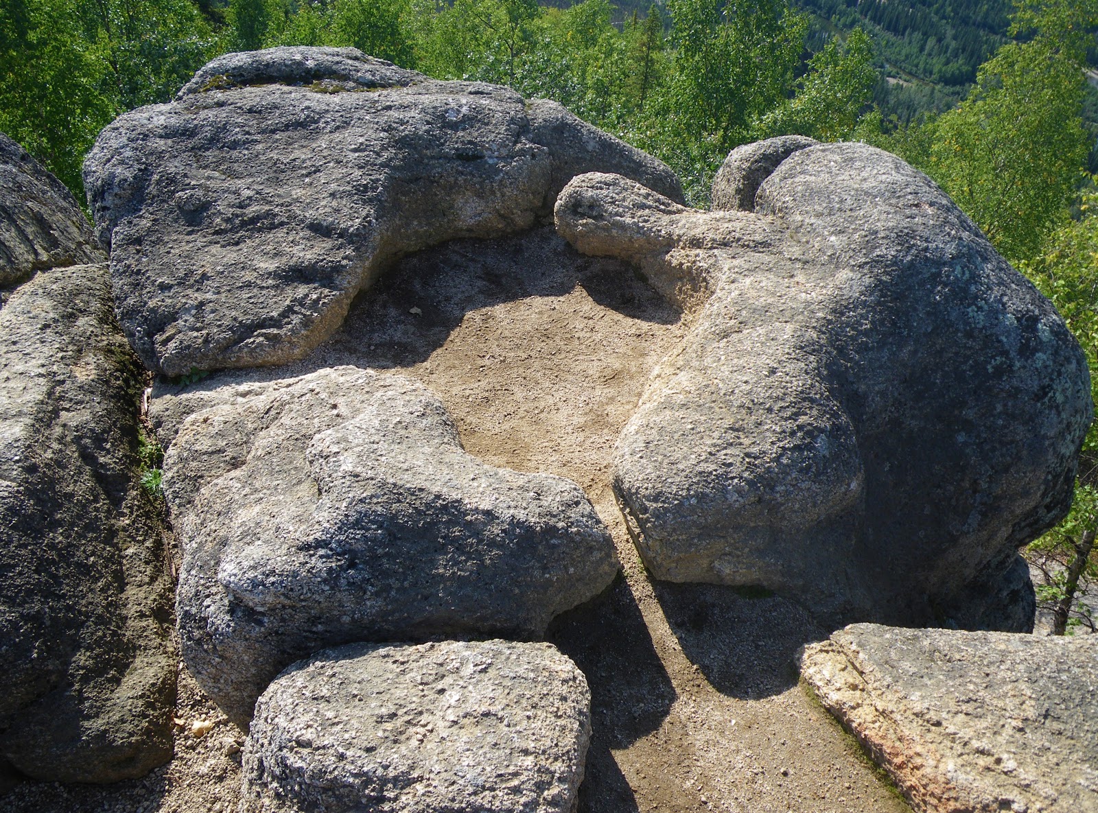 Hike up the Angel Rocks Trail