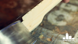 scrap wood city: DIY electric canjo guitar