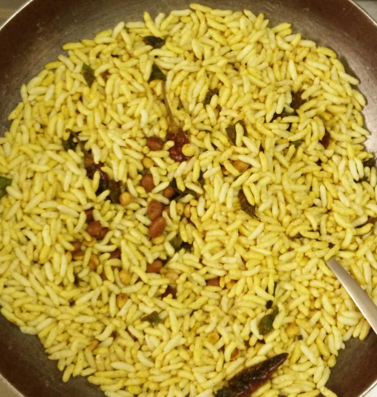 Welcome to Prameela's Kitchen: Spicy Seasoned Puffed Rice / Khara Kadle ...