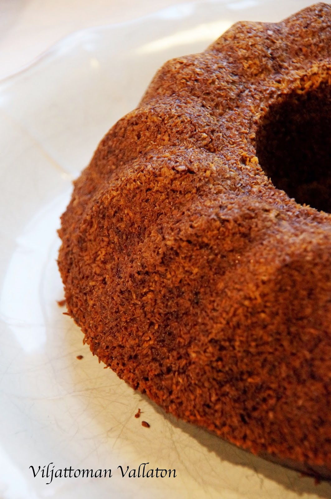 Viljattoman Vallaton: Maidoton ja gluteeniton talkookakku