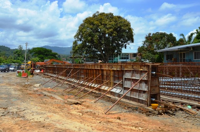Construction of a new bridge at Dambai, Penampang, Sabah: May 2014