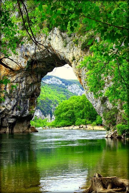 Natural Bridge, Ardèche, France | Beauty and Fashion lover