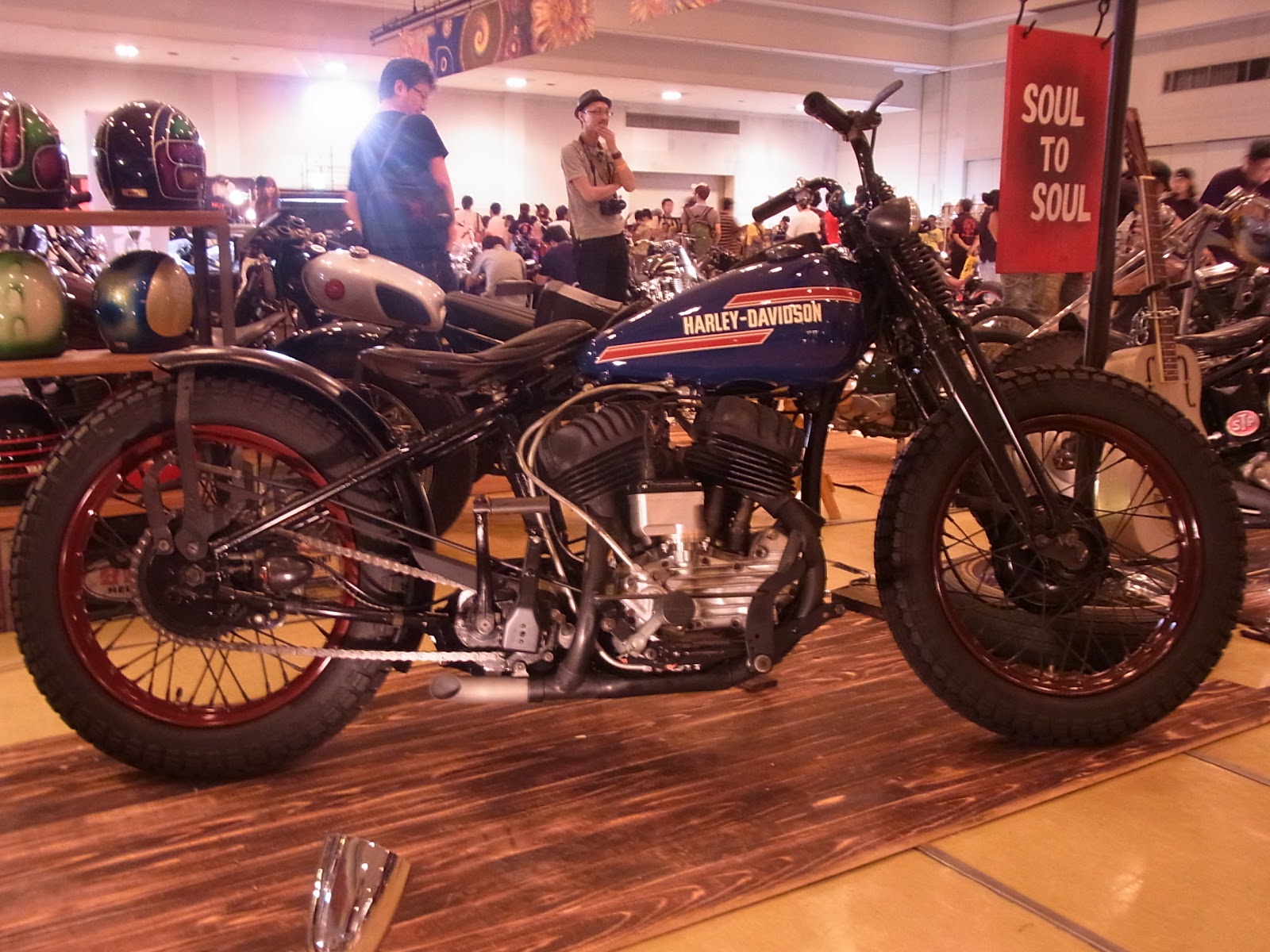 Shakin' Headline: KOBE new order chopper show 2012