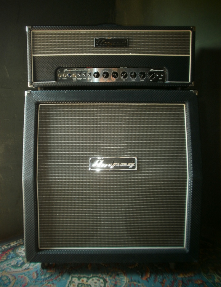 Voodoo Kramer: MADE in USA - AMPEG ReverbeRocket 50 watt valvolare