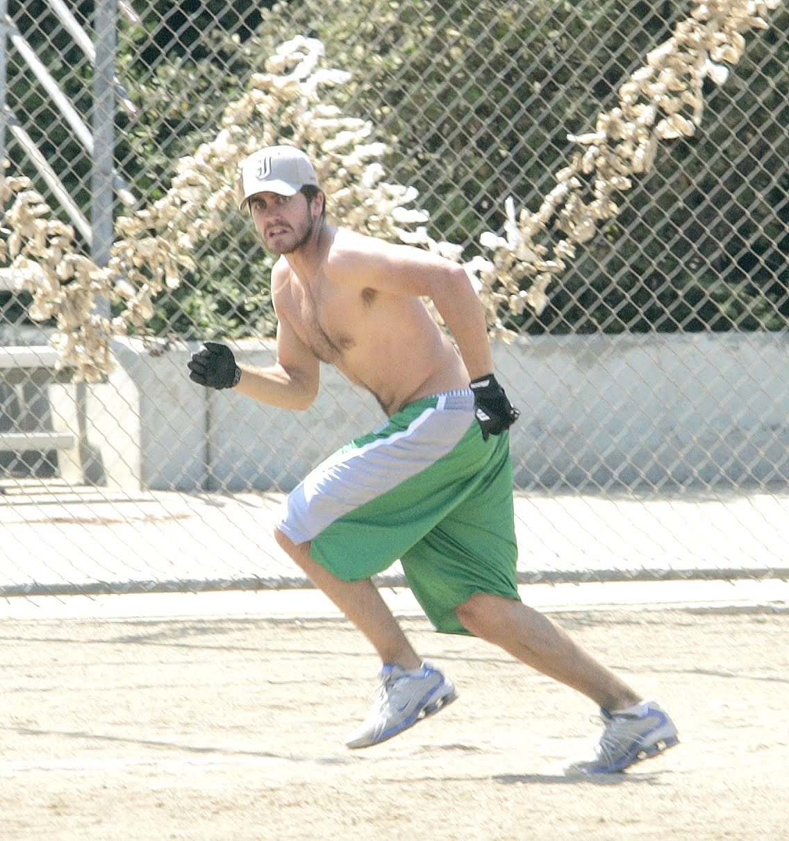 WEIRDLAND: Baseball fans: Jake Gyllenhaal, Charlie Sheen, Humphrey Bogart