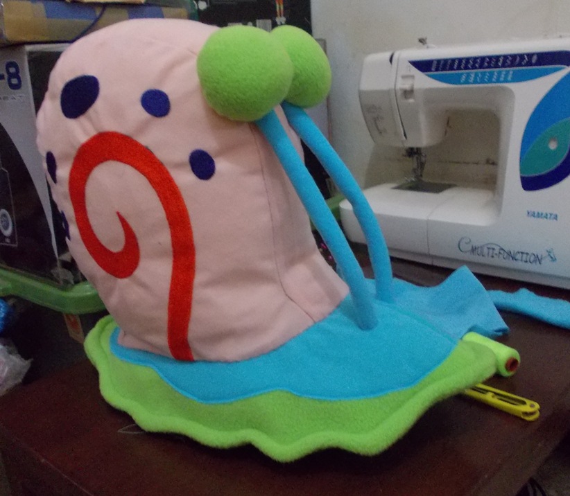 Cheer Up Your Kids!: How to make Gary Snail Softies