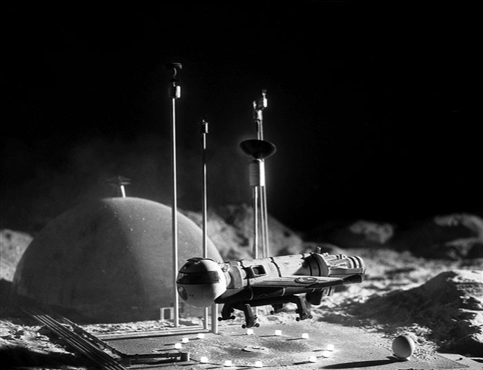 TARDIS Musings: Days of the Moon