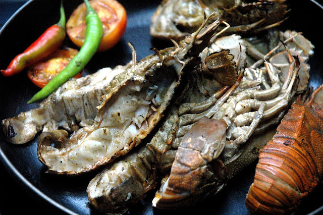 DUDE FOR FOOD: Eastern Culinary Journeys at The Cafe