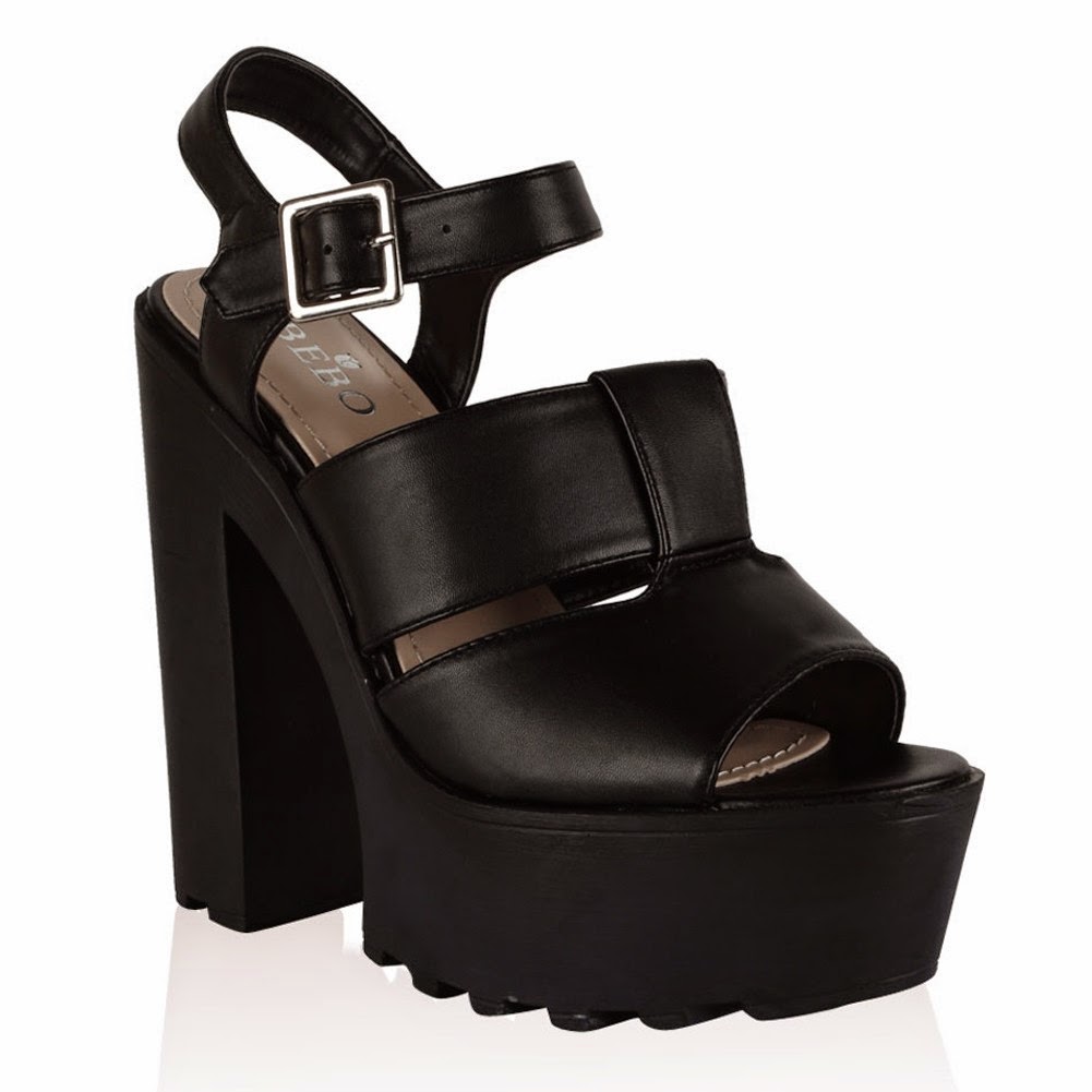 Seven Styles A Week: ' Grunge Vibes 'N' High Public Platforms'