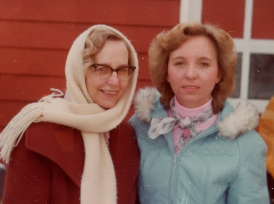 Living With Open Eyes: Clutchin’ Coffee