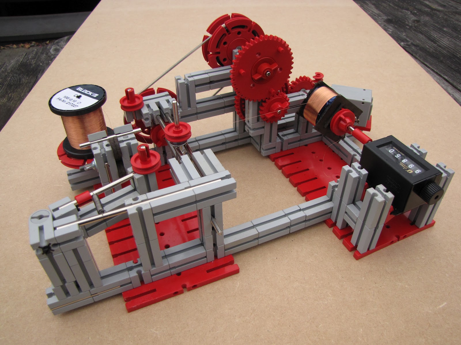 Trafo-wikkelmachine: Eerste werkende prototype