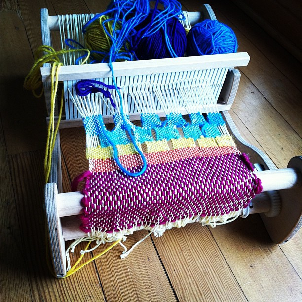 Slate Falls Press: ~Rigid Heddle Weaving with Angela Tong at Craftsy~