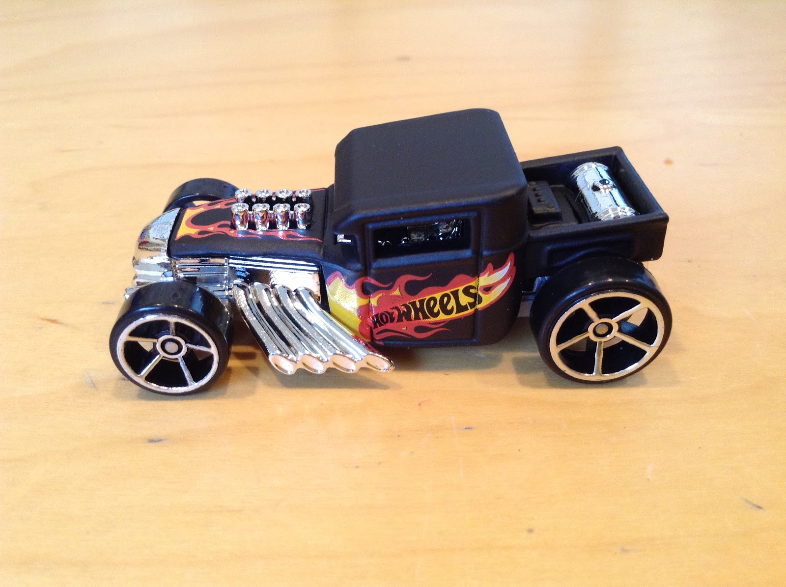 JULIAN'S HOT WHEELS BLOG: Bone Shaker (2017 HW Daredevils - Forza Motorsport)