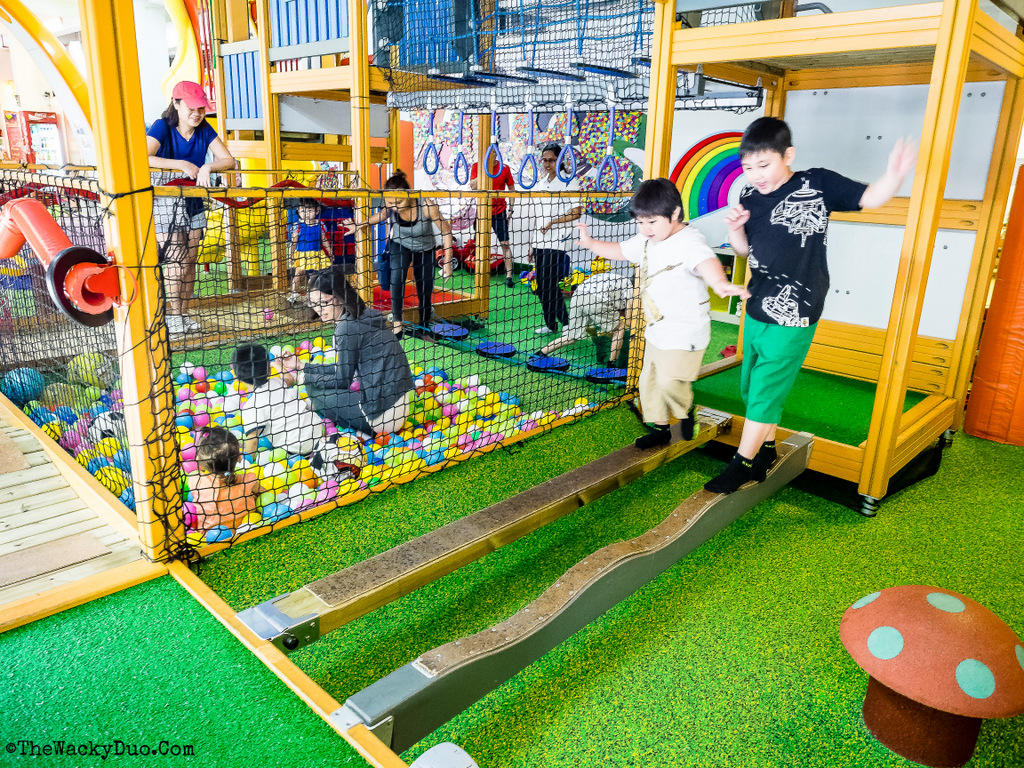 Fun @ Giggles : Where Joy Begins - TheWackyDuo.com - Singapore ...