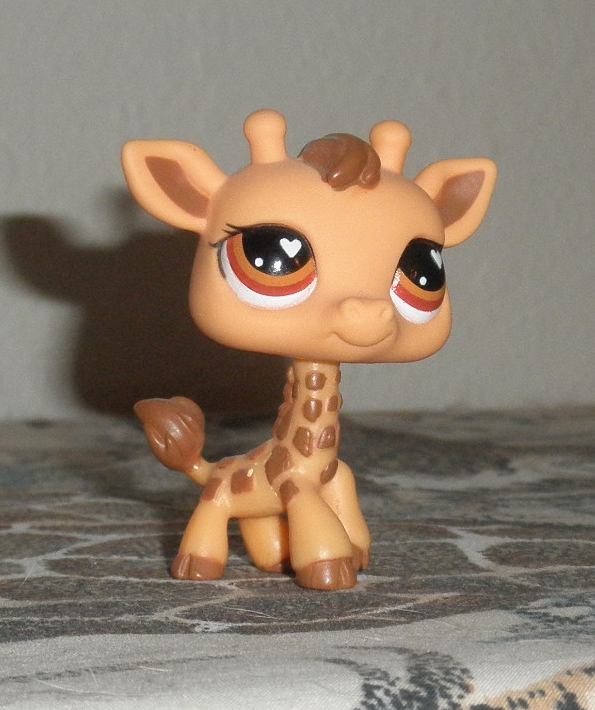 Collectomania: LPS Giraffes