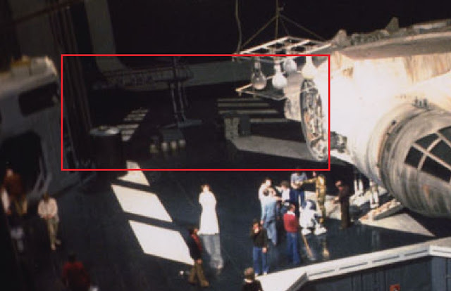 Stinson's All Things Star Wars Blog: Actual Depth of Docking Bay 327