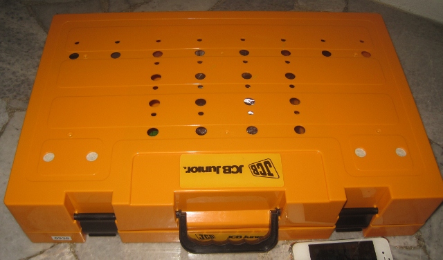 JuaiMurah: JCB Junior Tool Bench Box